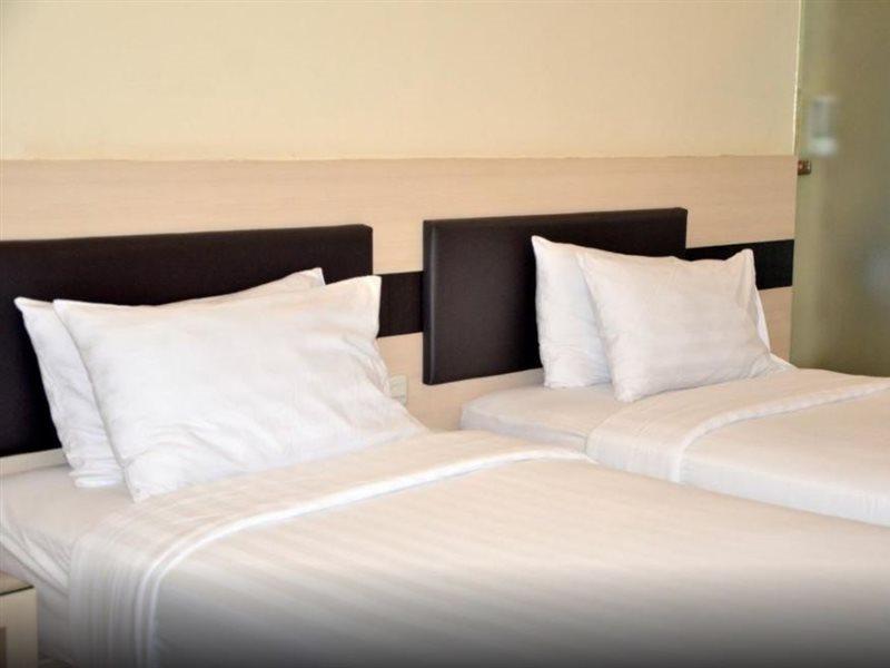 Sumi (Hotel) 2⋆ ··· Java, Jakarta ··· Great Deals from $35